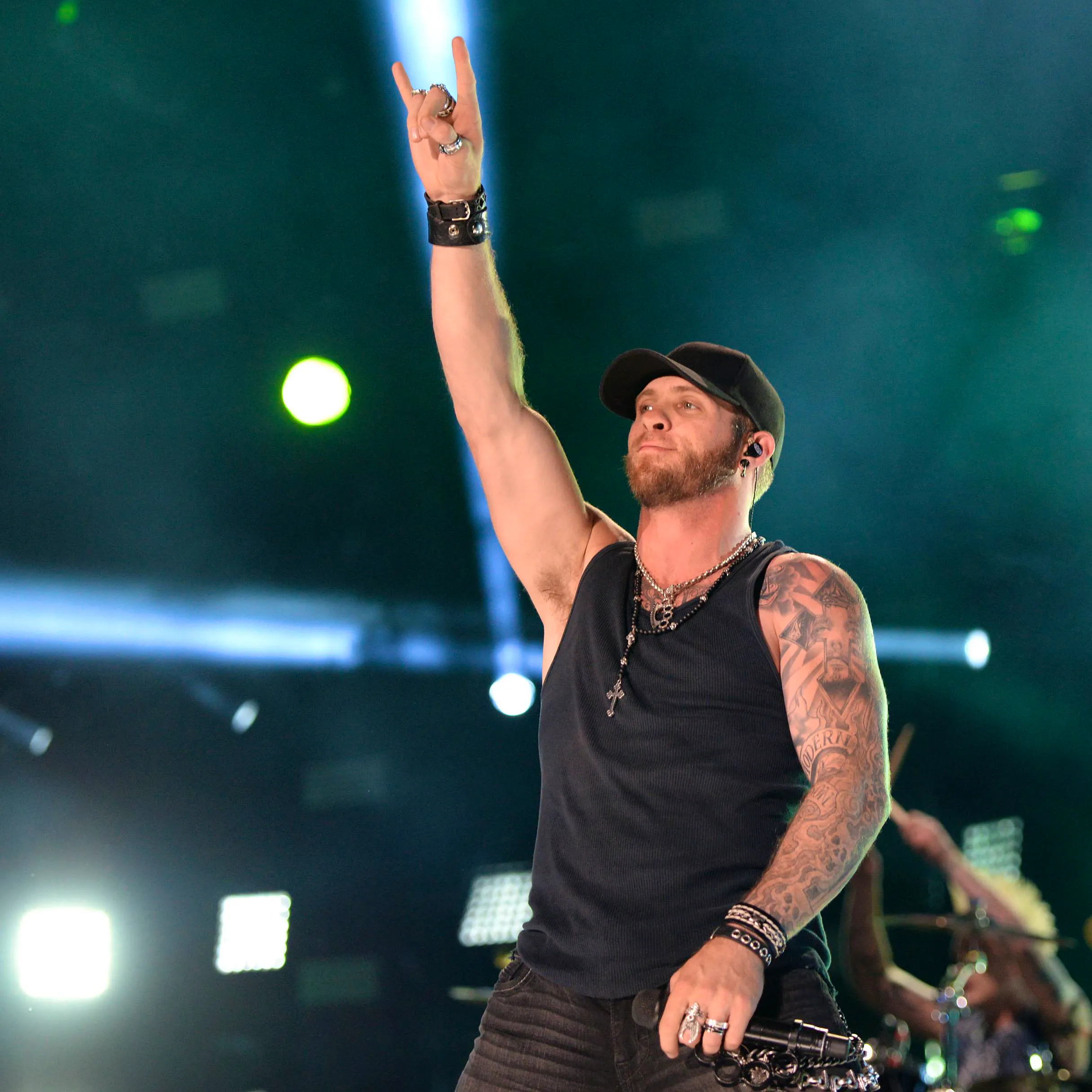 Brantley Gilbert Guitar Lessons and Guitar Tabs