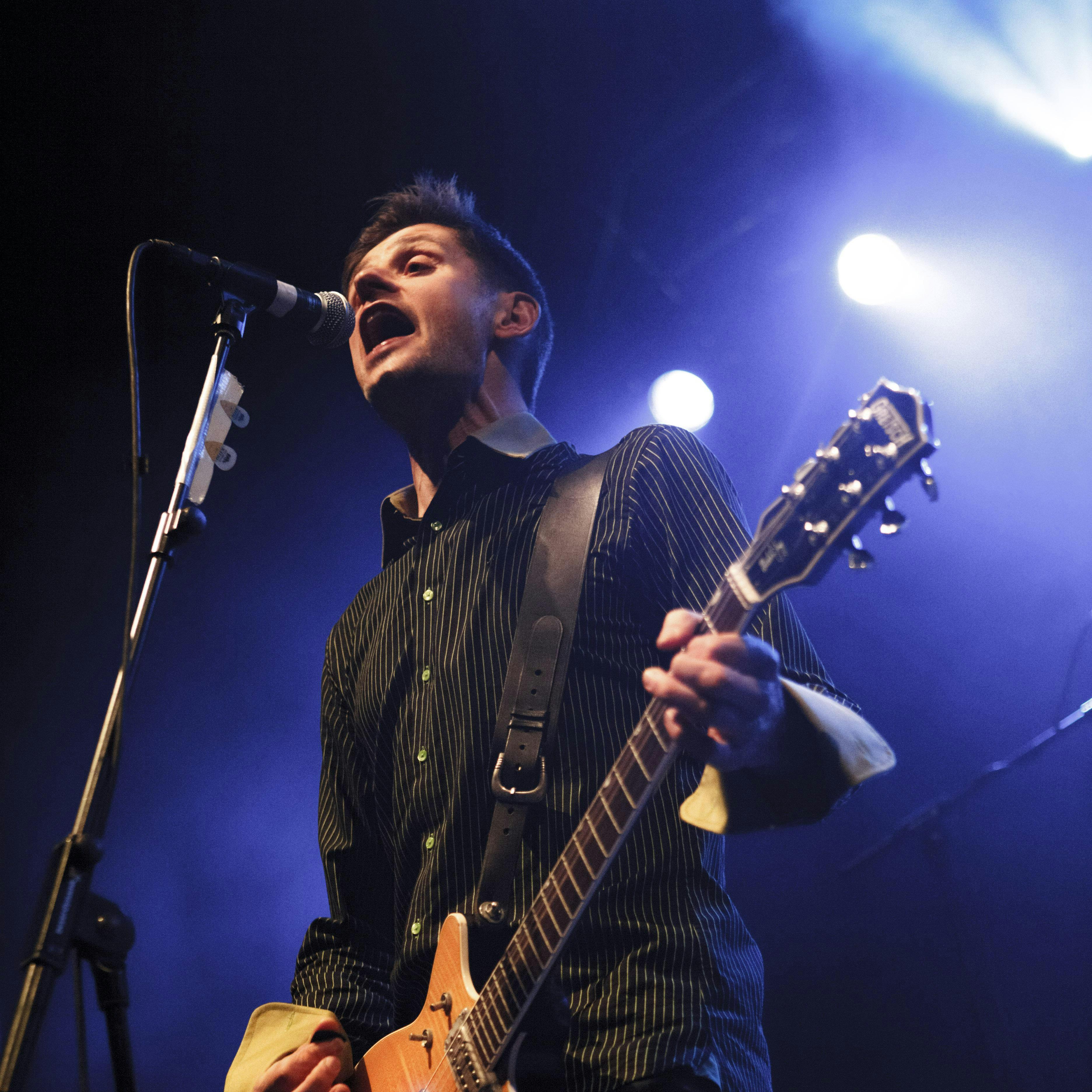 Jesus Jones Guitar Lessons and Guitar Tabs