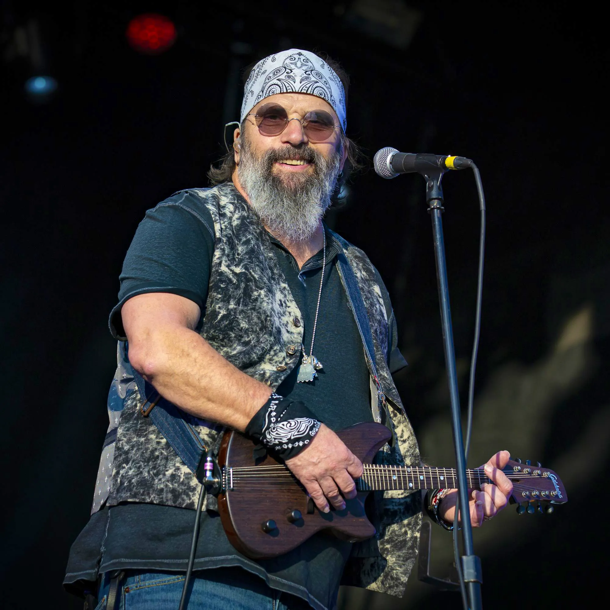 Steve Earle Guitar Lessons and Guitar Tabs